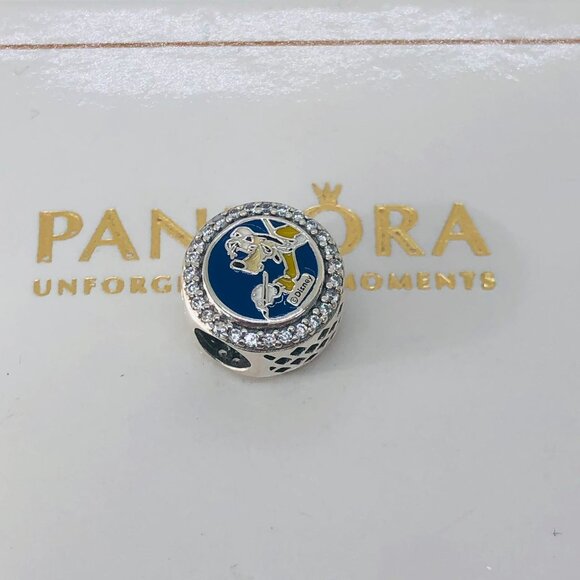 Pandora | Jewelry | Pandora New York City Nyc Hudson Yards Exclusive ...